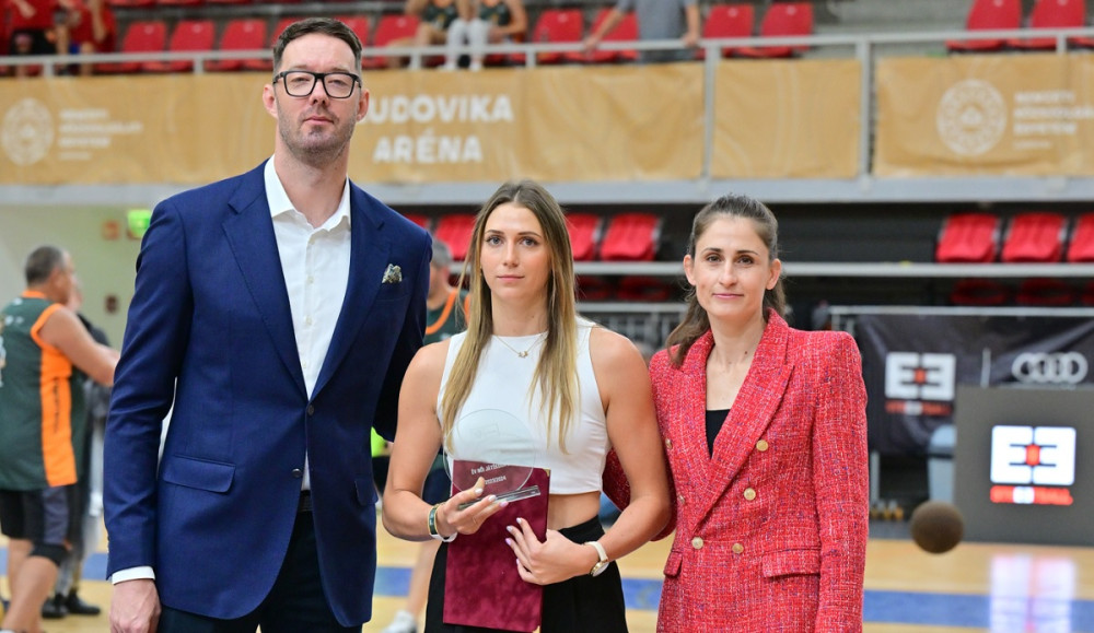 Lelik Réla: Miskolcon nem nézők vannak, akik ha valami sikerül, akkor tapsolnak - Amíg Élek Én